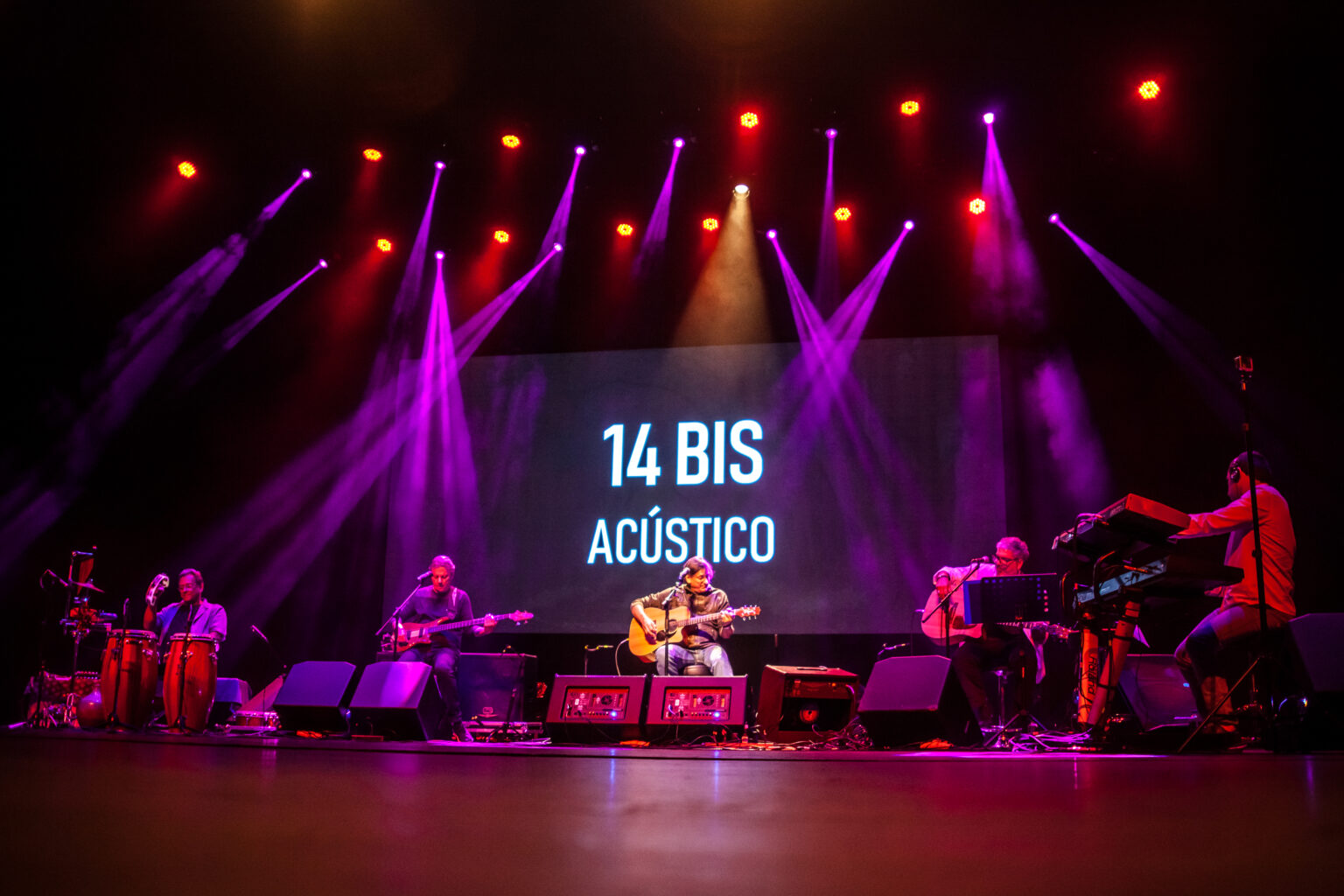 14 BIS – 45 Anos! – Site oficial da banda 14 BIS.